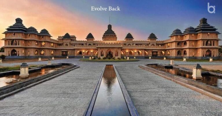 8 Lavish Indian Hotels you must visit this Vacation